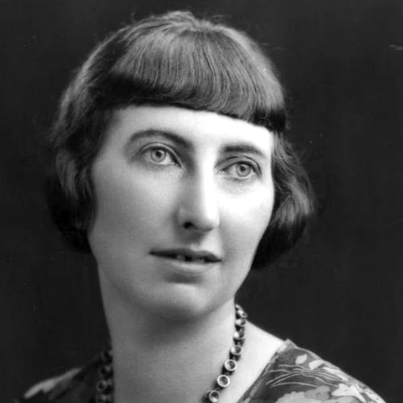 Troy Chimneys – Alba Editorial